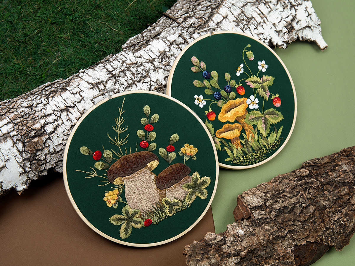 Please note that the actual colours of the embroidery may vary from the ...