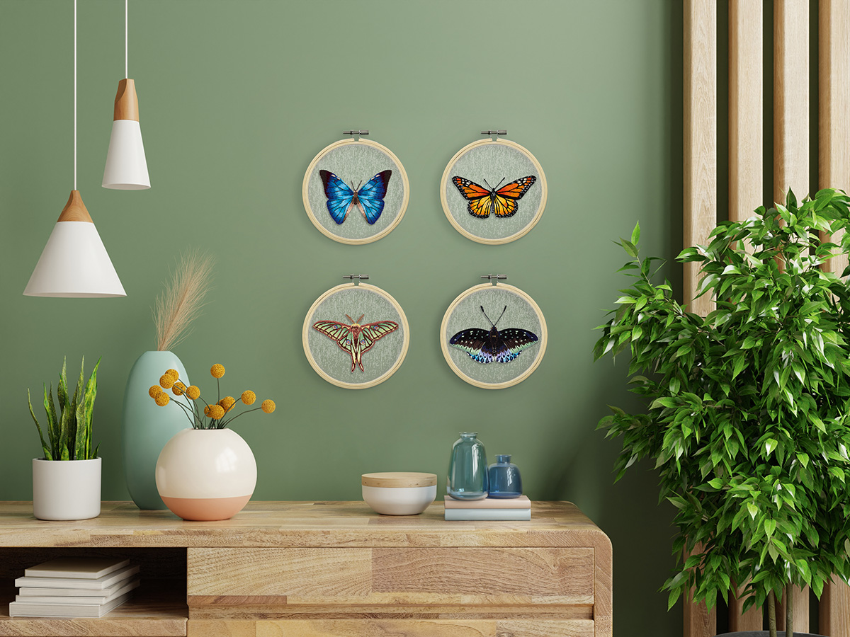 Please note that the actual colours of the embroidery may vary from the ...